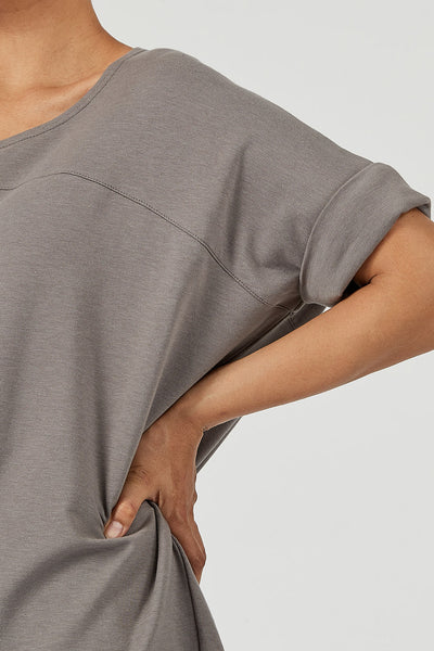 Slouchy Back Pleat Top – Logan & Finley